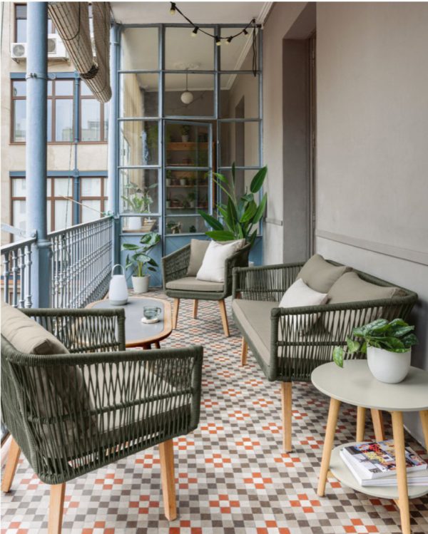 Genieten op een groene loungebank op het balkon - Shopinstijl.nl ...